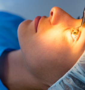 Post-Cataract Surgery Care: Tips to Ease Swelling, Redness & Light ...
